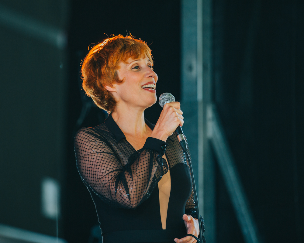 Isabelle Georges - Biographie - Festival 1001 Notes